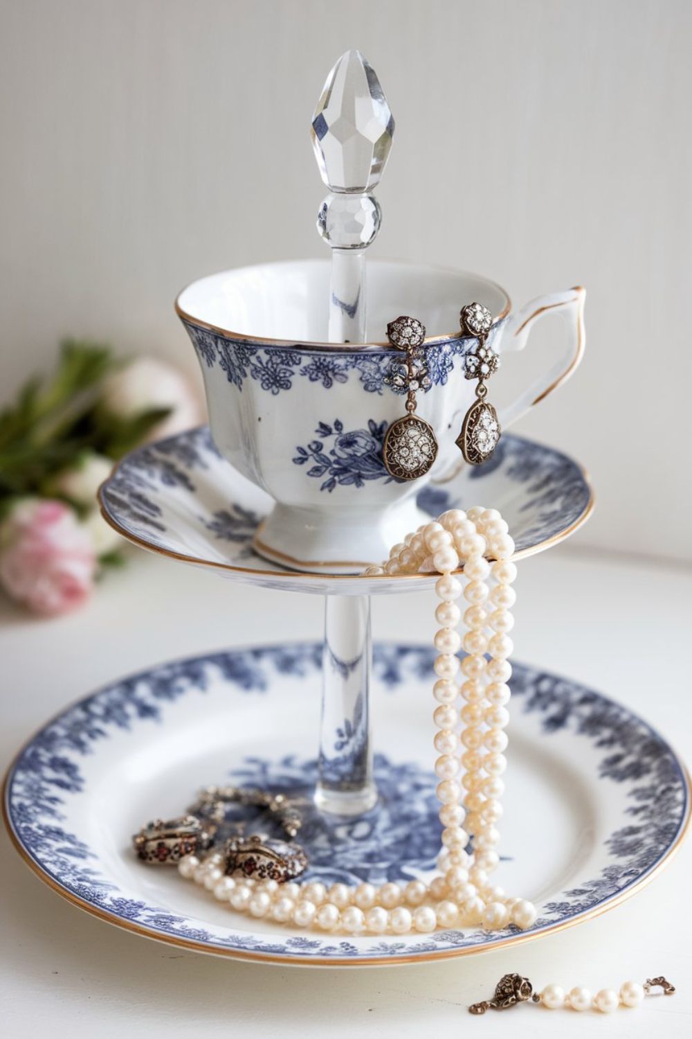 13 Fun Teacup Decor Ideas for a French Country Cottage - French Decor ...